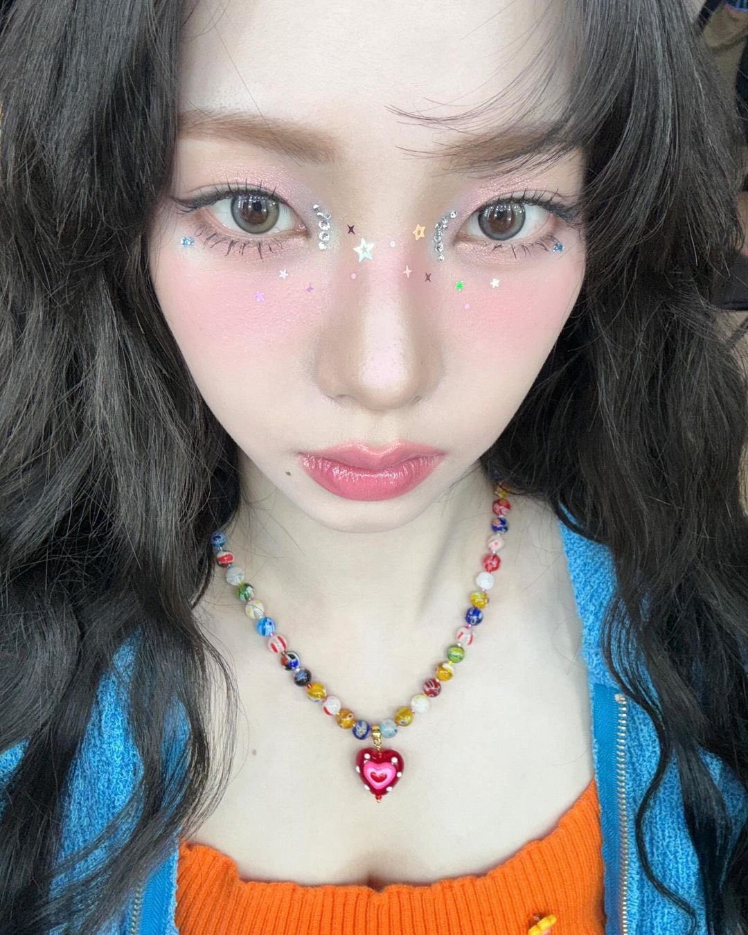 Netizens Defend Karina from Claims That She Benefited from Dating News ...