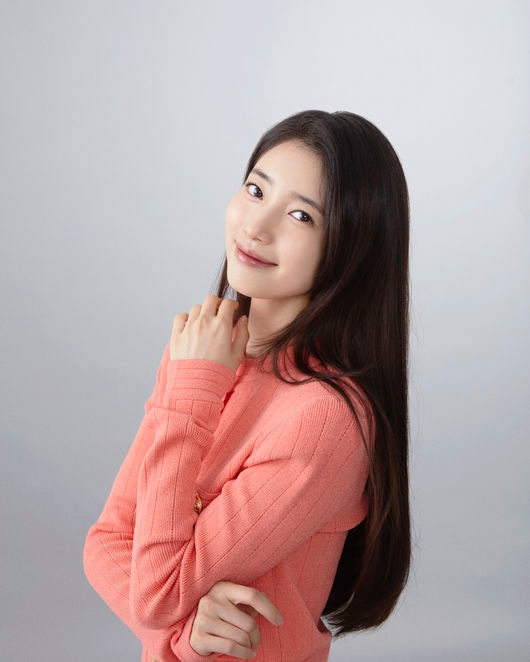 Kim Seon-ho Reunites with Suzy After 4 Years as Male Lead in 'Hypnosis ...