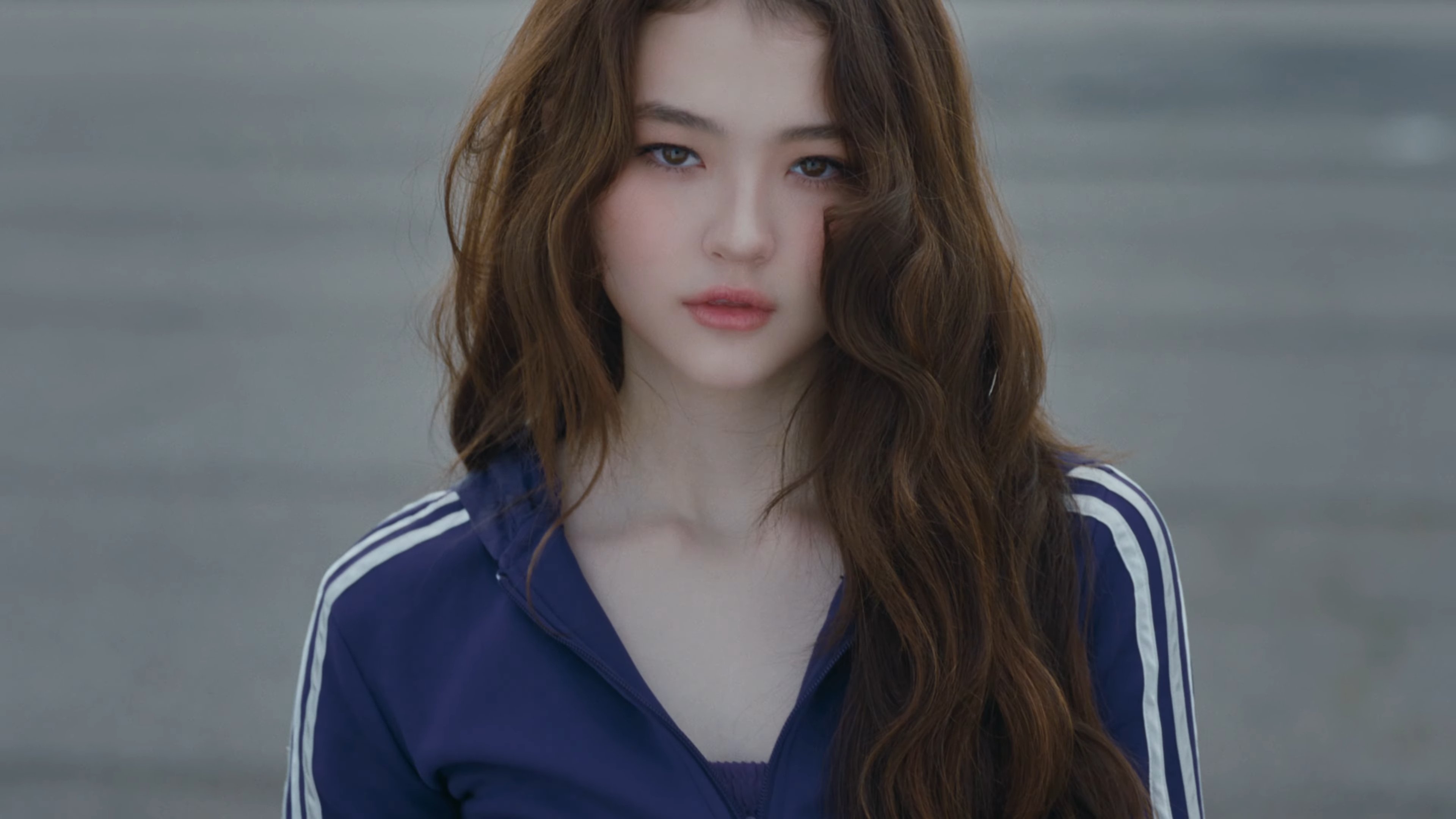 Profile of MEOVV's Ella Gross: From "BLACKPINK's Little Sister" to ...