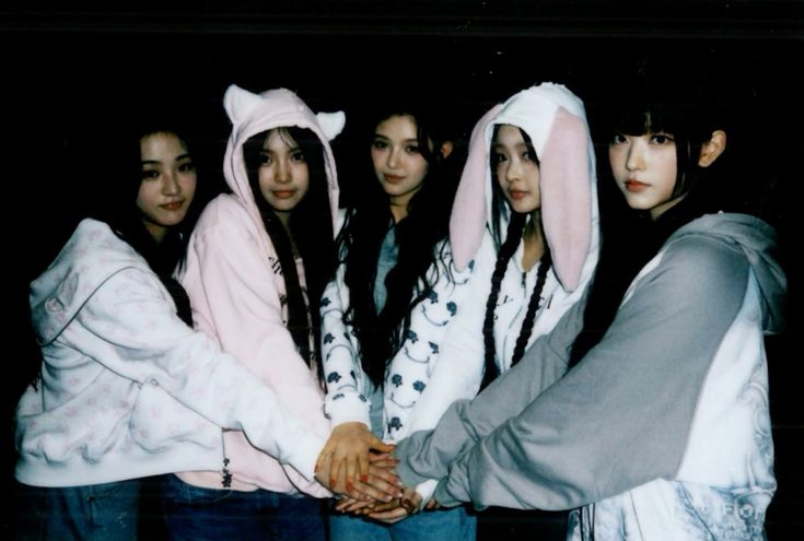 NJZ Parents Address Misinformation on Hanni’s Visa, Criticize ADOR and ...