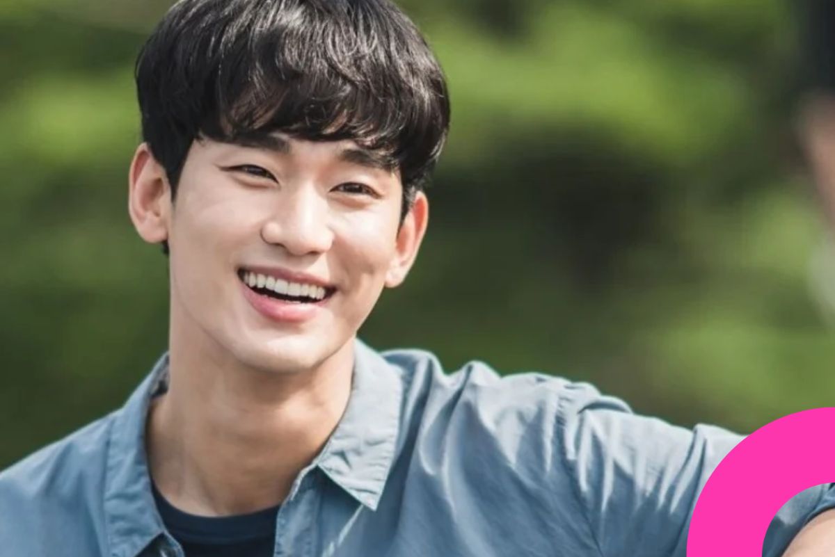 Kim Soo Hyun Dubbed "Gentle Kim" as Netizens Praise Him Amid ...
