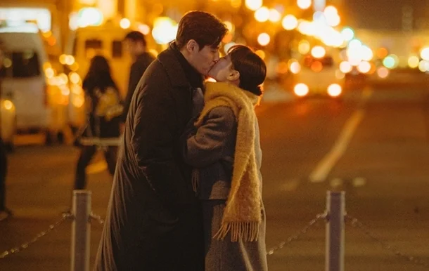 Kang Ha-neul & Go Min-si's Sweet Kisses Swoon Fans in New Stills ...